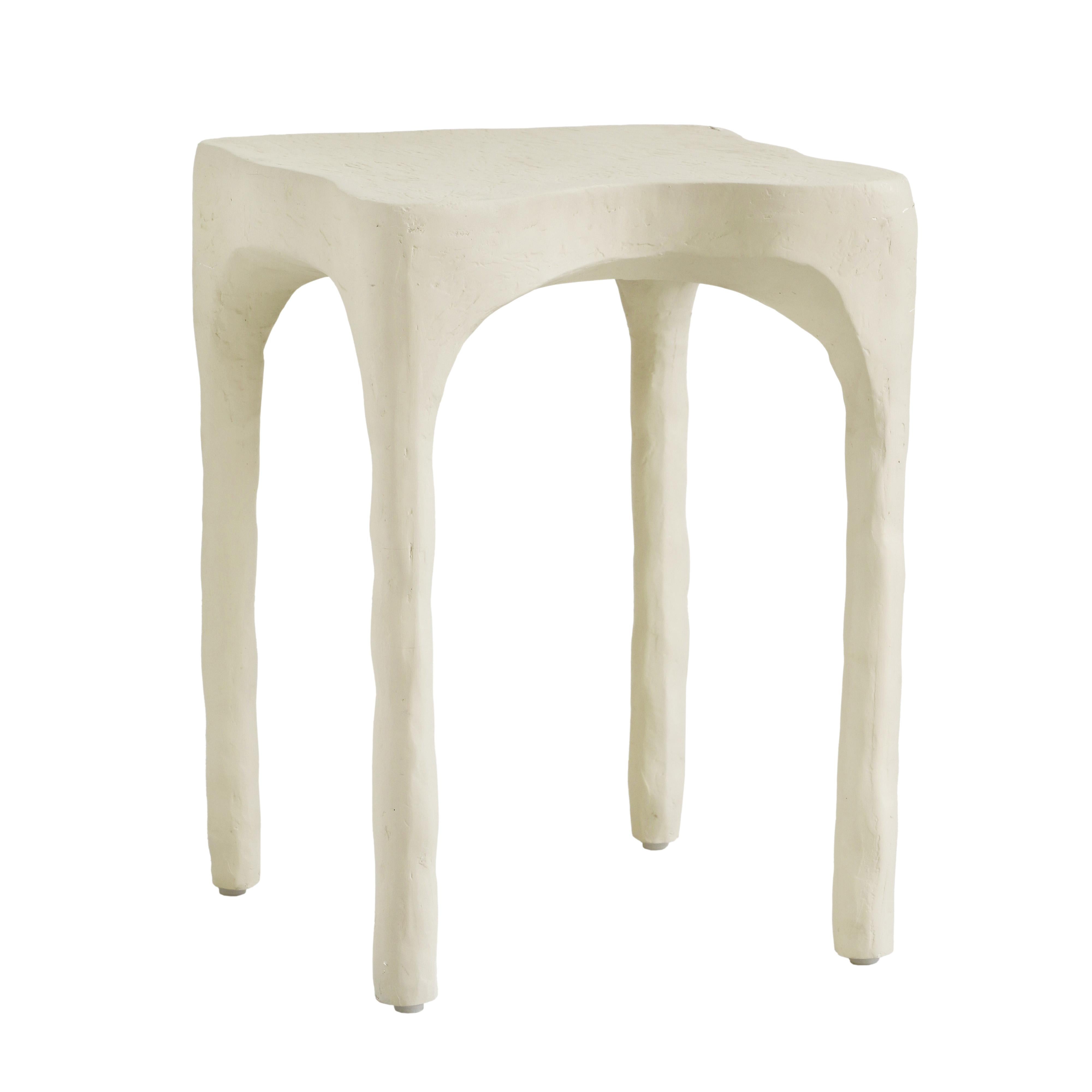Skully Cream Textured Side Table – TOV Furniture